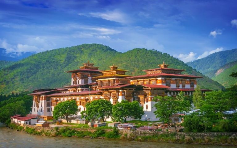 Top Places to Visit in Bhutan for First-Time Travelers