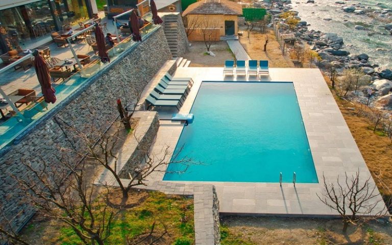 India’s Next Luxury Obsession Is a Rooftop Swimming Pool